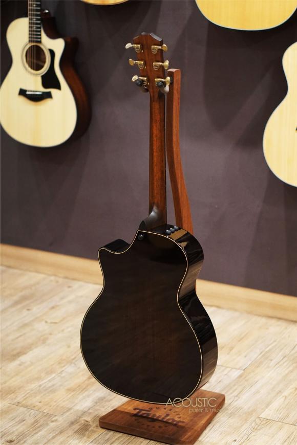 Acoustic Guitar & Music | High End Guitar Boutique